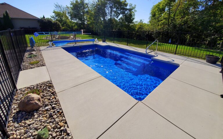 Home - Transform Your Space - Elite Pools and Spas